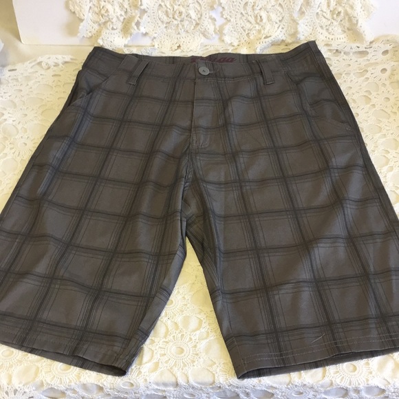 Plugg | Shorts | Mens Plugg Shorts Grey Wblack Pinstripe Nwot | Poshmark